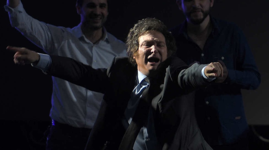 Intendente ultra K a los jóvenes que siguen a Milei: “Es un payaso ...